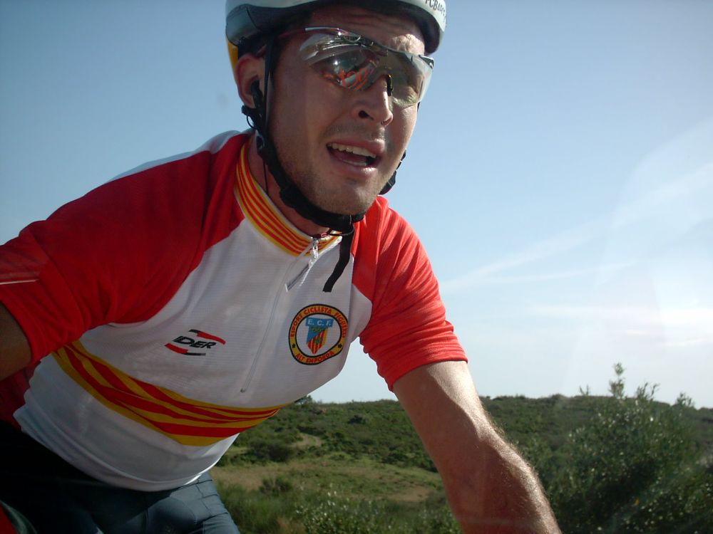 El Mítico Isaac Escolá, pasando apuros con el mallot de primer catalán ...